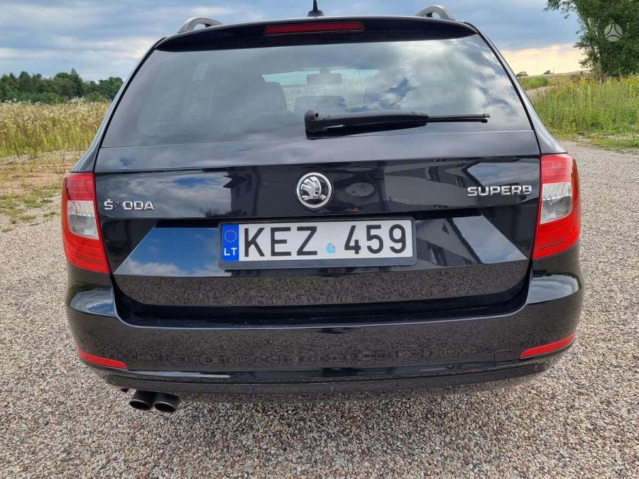 Black Skoda SuperB 2014 in Vilnius, with an engine capacity of 2.00 L and mileage of 300 thousand km for 5050 €, photo 8 on AUTOMOTO.COM.LV