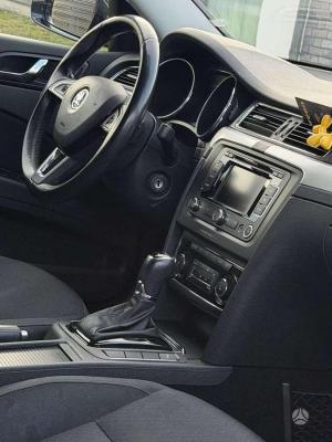 Black Skoda SuperB 2014 in Vilnius, with an engine capacity of 2.00 L and mileage of 300 thousand km for 5050 €, photo 12 on AUTOMOTO.COM.LV
