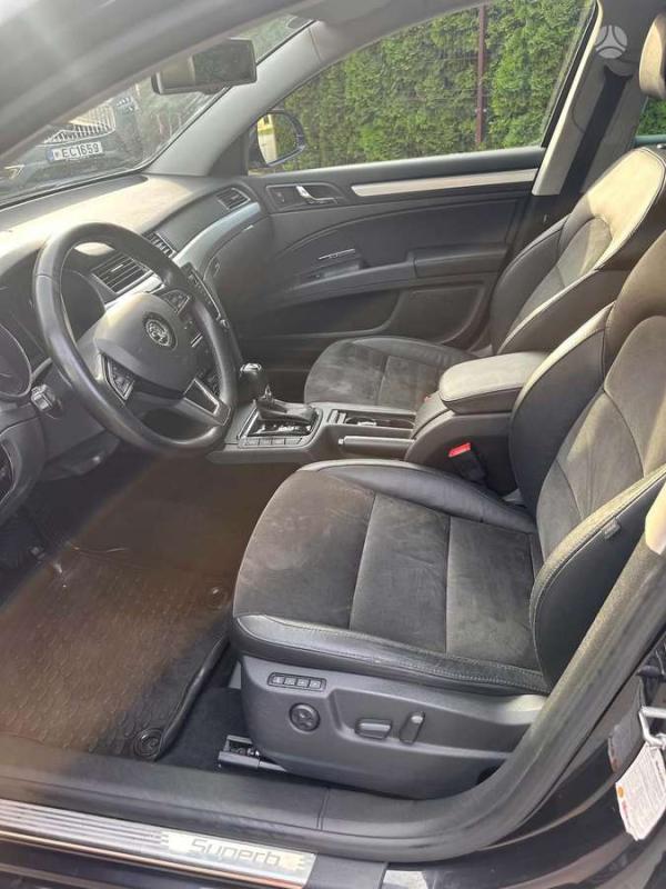 Black Skoda SuperB 2014 in Kaunas, with an engine capacity of 1.97 L and mileage of 307 thousand km for 6900 €, photo 6 on AUTOMOTO.COM.LV