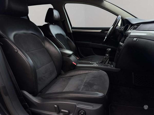 Melns Skoda SuperB 2014 Klaipėda, ar dzinēja tilpumu 1.60 L un nobraukumu 273 tūkst. km par 7799 €, foto 9 vietnē AUTOMOTO.COM.LV