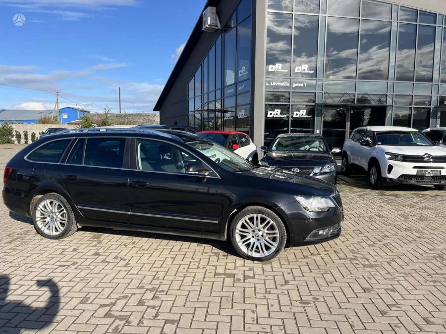 Melns Skoda SuperB 2014 Tauragė, ar dzinēja tilpumu 1.97 L un nobraukumu 396 tūkst. km par 4800 €, foto 1 vietnē AUTOMOTO.COM.LV