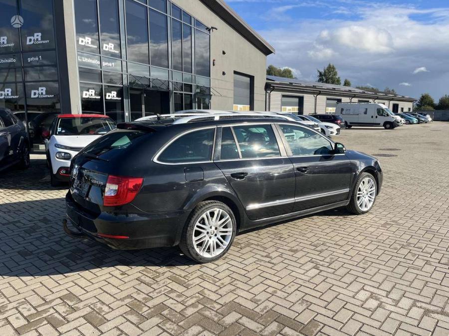 Melns Skoda SuperB 2014 Tauragė, ar dzinēja tilpumu 1.97 L un nobraukumu 396 tūkst. km par 4800 €, foto 9 vietnē AUTOMOTO.COM.LV