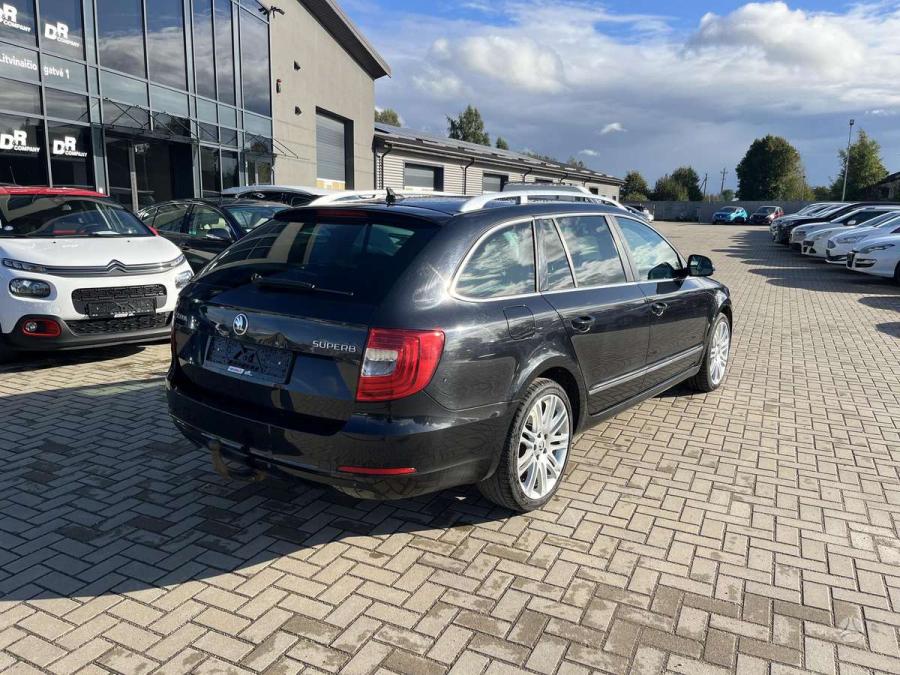 Melns Skoda SuperB 2014 Tauragė, ar dzinēja tilpumu 1.97 L un nobraukumu 396 tūkst. km par 4800 €, foto 10 vietnē AUTOMOTO.COM.LV