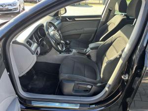 Melns Skoda SuperB 2014 Tauragė, ar dzinēja tilpumu 1.97 L un nobraukumu 396 tūkst. km par 4800 €, foto 16 vietnē AUTOMOTO.COM.LV