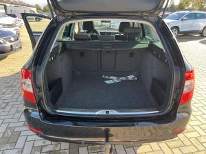 Melns Skoda SuperB 2014 Tauragė, ar dzinēja tilpumu 1.97 L un nobraukumu 396 tūkst. km par 4800 €, foto 20 vietnē AUTOMOTO.COM.LV