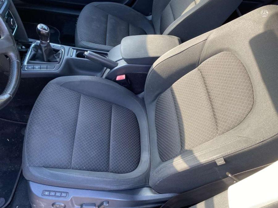 Black Skoda SuperB 2014 in Raseiniai, with an engine capacity of 1.60 L and mileage of 227 thousand km for 4700 €, photo 11 on AUTOMOTO.COM.LV