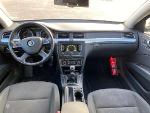 Black Skoda SuperB 2014 in Raseiniai, with an engine capacity of 1.60 L and mileage of 227 thousand km for 4700 €, photo 20 on AUTOMOTO.COM.LV