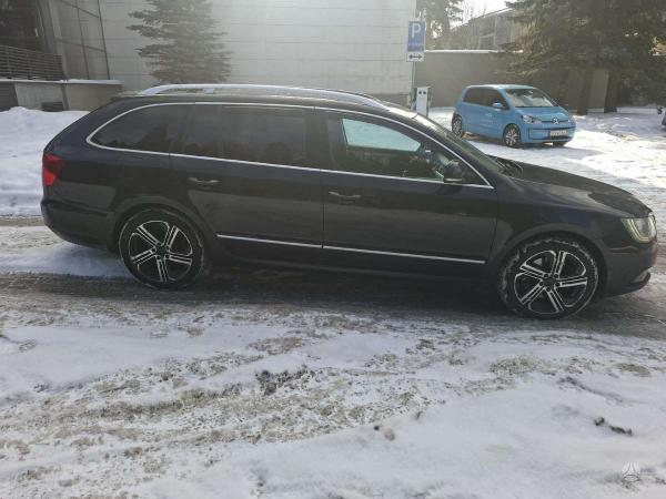 Black Skoda SuperB 2015 in Vilnius, with an engine capacity of 1.97 L and mileage of 269 thousand km for 6400 €, photo 4 on AUTOMOTO.COM.LV