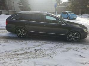 Black Skoda SuperB 2015 in Vilnius, with an engine capacity of 1.97 L and mileage of 269 thousand km for 6400 €, photo 4 on AUTOMOTO.COM.LV
