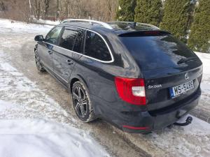 Black Skoda SuperB 2015 in Vilnius, with an engine capacity of 1.97 L and mileage of 269 thousand km for 6400 €, photo 7 on AUTOMOTO.COM.LV