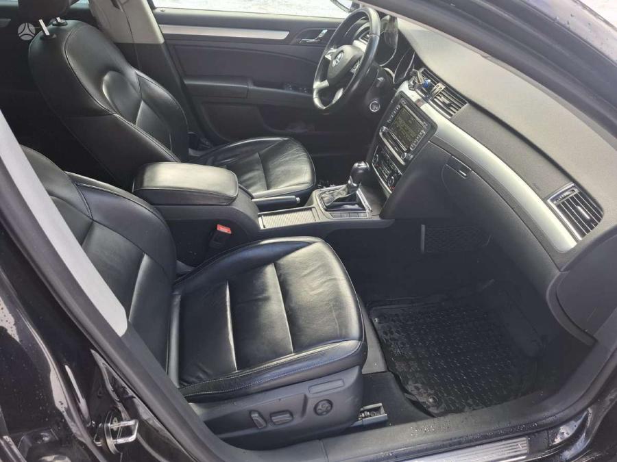 Black Skoda SuperB 2015 in Vilnius, with an engine capacity of 1.97 L and mileage of 269 thousand km for 6400 €, photo 12 on AUTOMOTO.COM.LV