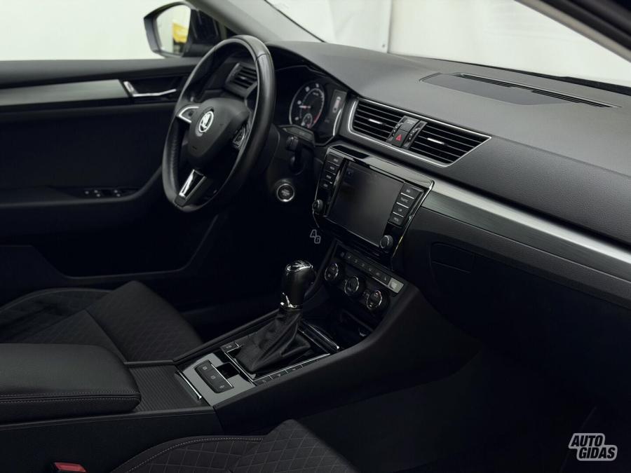 Melns Skoda SuperB 2015 Avižieniai, ar dzinēja tilpumu 1.60 L un nobraukumu 223 tūkst. km par 9590 €, foto 17 vietnē AUTOMOTO.COM.LV
