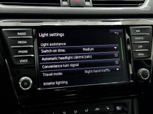 Melns Skoda SuperB 2015 Avižieniai, ar dzinēja tilpumu 1.60 L un nobraukumu 223 tūkst. km par 9590 €, foto 27 vietnē AUTOMOTO.COM.LV