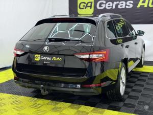 Black Skoda SuperB 2015 in Vilnius, with an engine capacity of 1.60 L and mileage of 223 thousand km for 9290 €, photo 5 on AUTOMOTO.COM.LV
