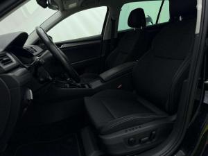Black Skoda SuperB 2015 in Vilnius, with an engine capacity of 1.60 L and mileage of 223 thousand km for 9290 €, photo 11 on AUTOMOTO.COM.LV