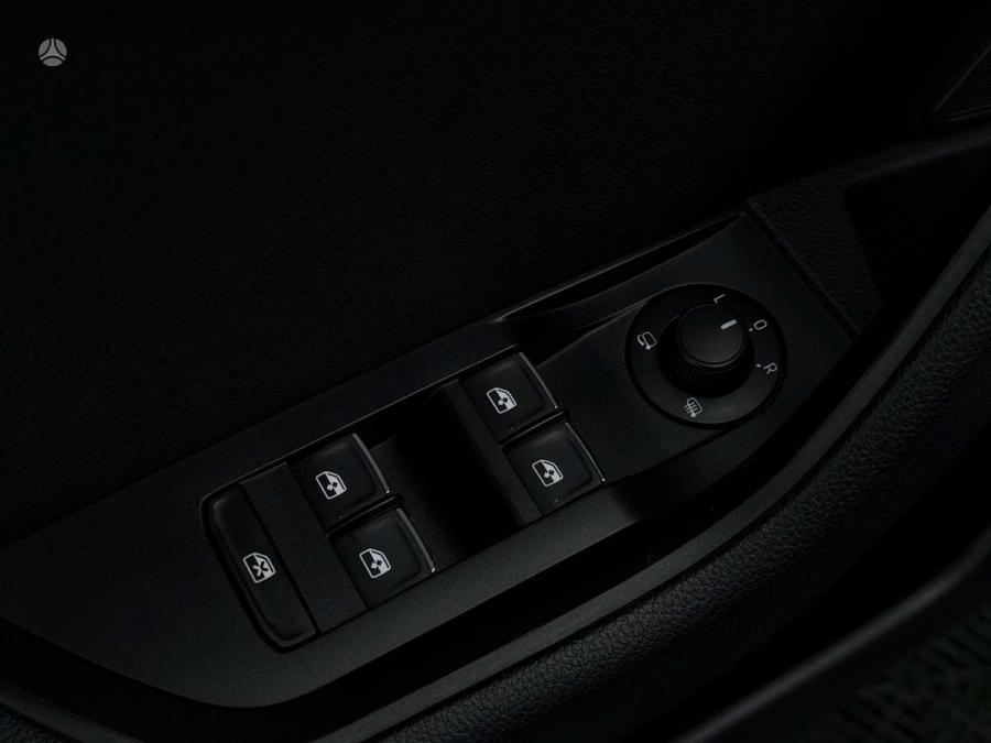 Black Skoda SuperB 2015 in Vilnius, with an engine capacity of 1.60 L and mileage of 223 thousand km for 9290 €, photo 21 on AUTOMOTO.COM.LV