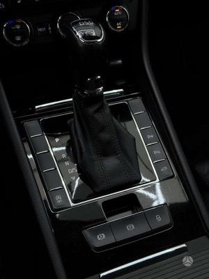 Black Skoda SuperB 2015 in Vilnius, with an engine capacity of 1.60 L and mileage of 223 thousand km for 9290 €, photo 23 on AUTOMOTO.COM.LV