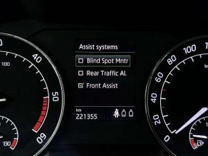 Black Skoda SuperB 2015 in Vilnius, with an engine capacity of 1.60 L and mileage of 223 thousand km for 9290 €, photo 33 on AUTOMOTO.COM.LV