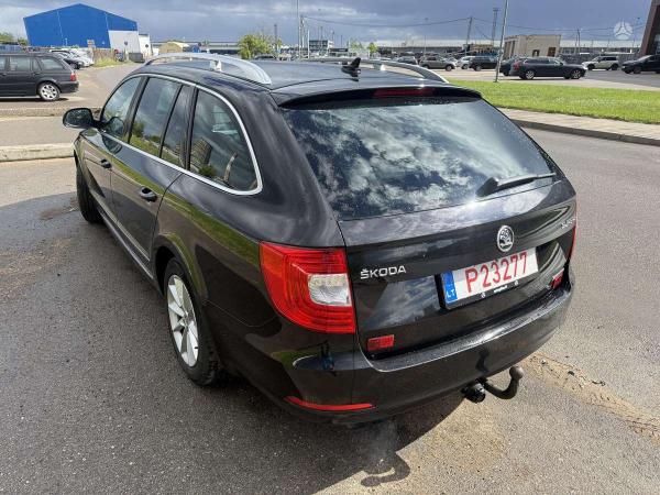 Melns Skoda SuperB 2015 Kauņa, ar dzinēja tilpumu 1.60 L un nobraukumu 265 tūkst. km par 4750 €, foto 6 vietnē AUTOMOTO.COM.LV