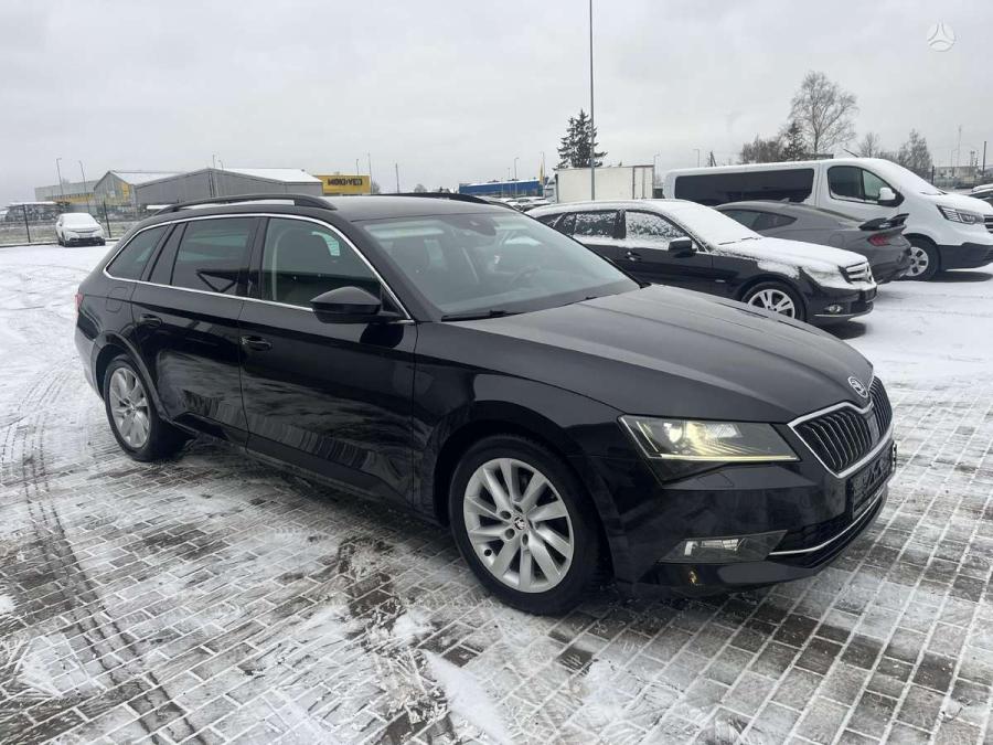 Black Skoda SuperB 2016 in Marijampole, with an engine capacity of 1.60 L and mileage of 244 thousand km for 9950 €, photo 3 on AUTOMOTO.COM.LV