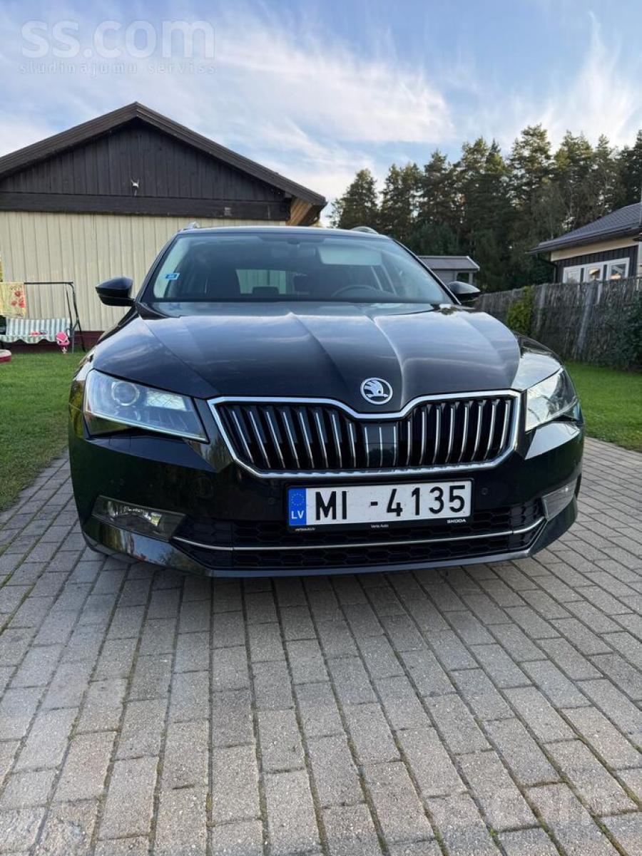 Melns Skoda SuperB 2016 Rīga, ar dzinēja tilpumu 1.60 L un nobraukumu 220 tūkst. km par 12500 €, foto 11 vietnē AUTOMOTO.COM.LV