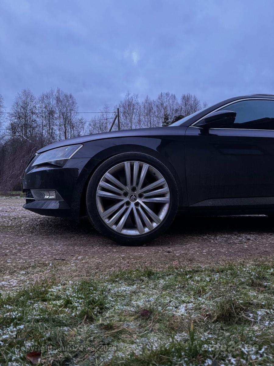 Black Skoda SuperB 2016 in Tartu, with an engine capacity of 2.00 L and mileage of 312 thousand km for 12000 €, photo 15 on AUTOMOTO.COM.LV