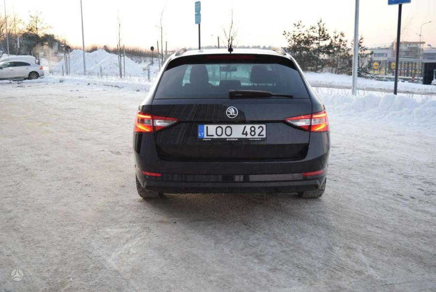 Black Skoda SuperB 2016 in Vilnius, with an engine capacity of 1.60 L and mileage of 259 thousand km for 9950 €, photo 6 on AUTOMOTO.COM.LV