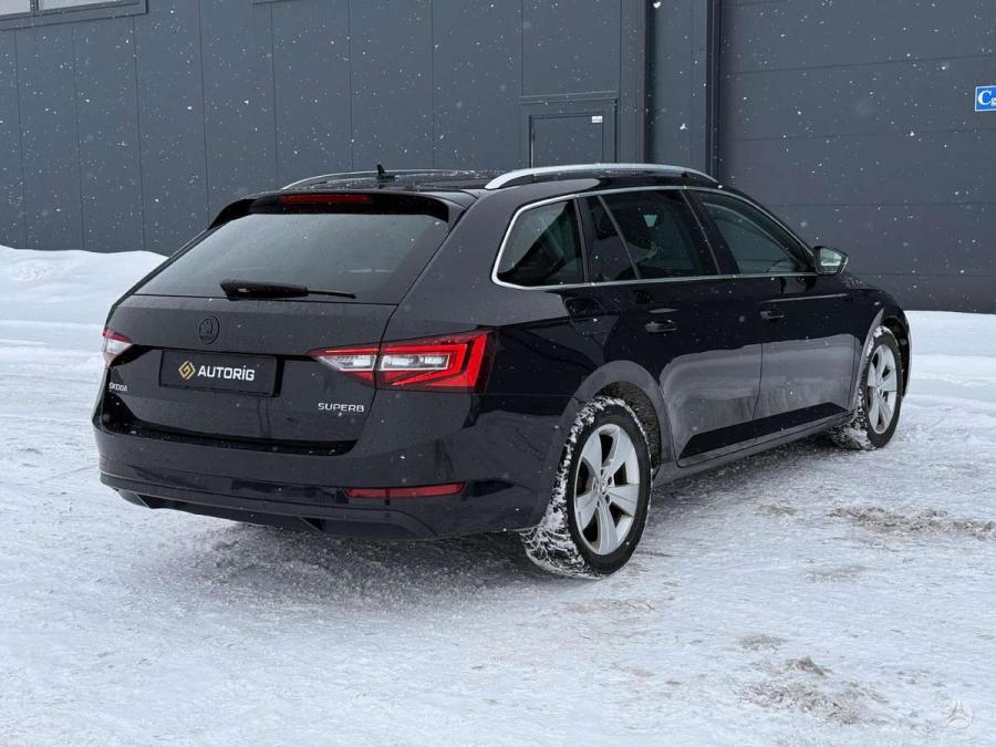 Black Skoda SuperB 2016 in Kaunas, with an engine capacity of 1.97 L and mileage of 213 thousand km for 11700 €, photo 4 on AUTOMOTO.COM.LV