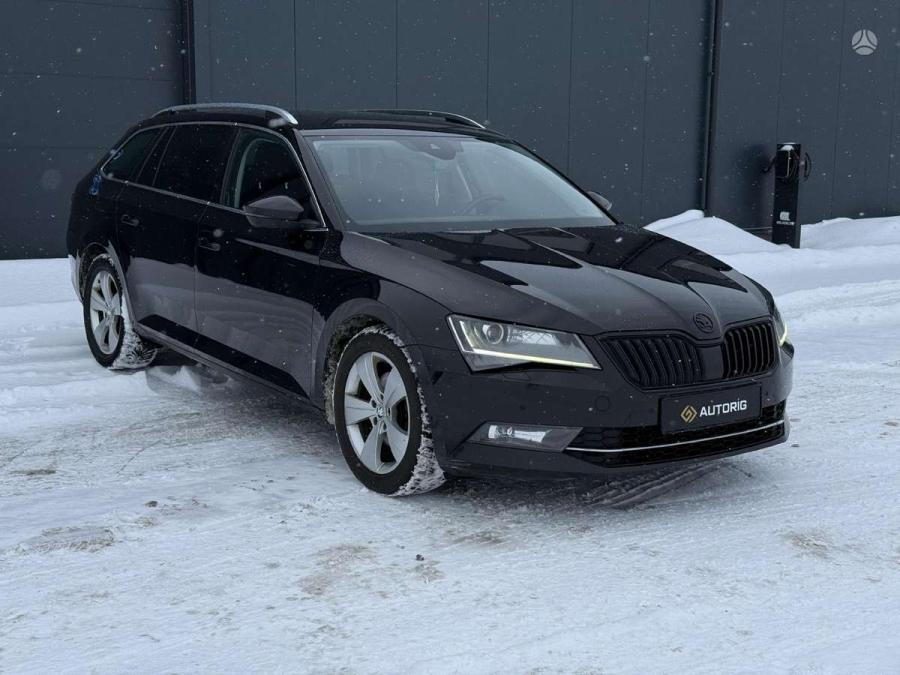 Black Skoda SuperB 2016 in Kaunas, with an engine capacity of 1.97 L and mileage of 213 thousand km for 11700 €, photo 6 on AUTOMOTO.COM.LV