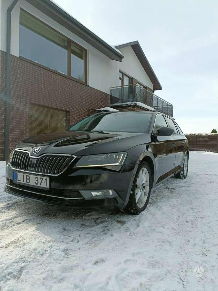 Black Skoda SuperB 2016 in Vilnius, with an engine capacity of 1.97 L and mileage of 290 thousand km for 9000 €, photo 1 on AUTOMOTO.COM.LV
