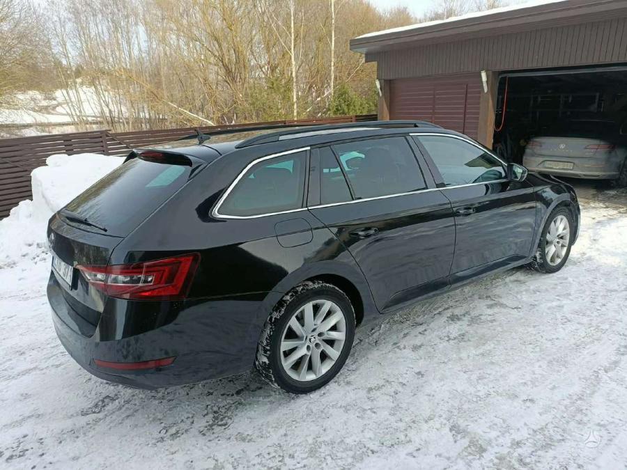 Black Skoda SuperB 2016 in Vilnius, with an engine capacity of 1.97 L and mileage of 290 thousand km for 9000 €, photo 4 on AUTOMOTO.COM.LV