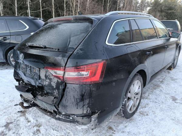 Black Skoda SuperB 2016 in Trakai, with an engine capacity of 1.60 L and mileage of 306 thousand km for 3450 €, photo 4 on AUTOMOTO.COM.LV