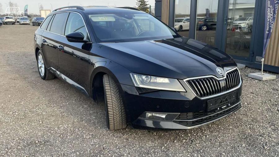 Black Skoda SuperB 2016 in Marijampole, with an engine capacity of 1.60 L and mileage of 244 thousand km for 9490 €, photo 5 on AUTOMOTO.COM.LV