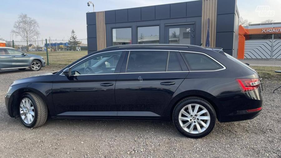 Black Skoda SuperB 2016 in Marijampole, with an engine capacity of 1.60 L and mileage of 244 thousand km for 9490 €, photo 9 on AUTOMOTO.COM.LV
