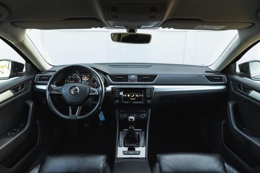 Melns Skoda SuperB 2016 Ventspils, ar dzinēja tilpumu 2.00 L un nobraukumu 175 tūkst. km par 11650 €, foto 13 vietnē AUTOMOTO.COM.LV