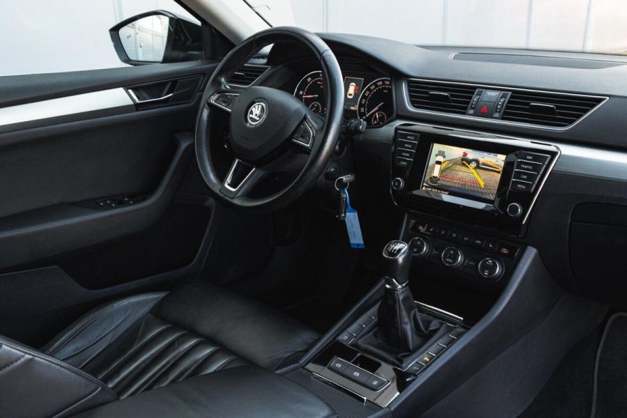 Melns Skoda SuperB 2016 Ventspils, ar dzinēja tilpumu 2.00 L un nobraukumu 175 tūkst. km par 11650 €, foto 14 vietnē AUTOMOTO.COM.LV