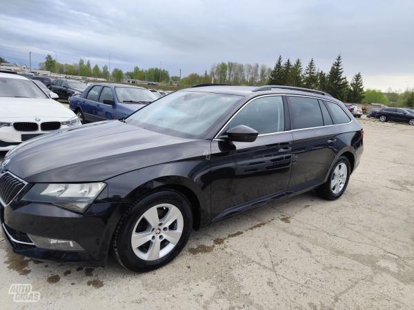 Melns Skoda SuperB 2016 Utena, ar dzinēja tilpumu 2.00 L un nobraukumu 240 tūkst. km par 10490 €, foto 2 vietnē AUTOMOTO.COM.LV
