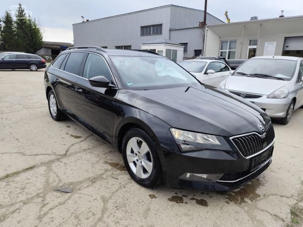 Melns Skoda SuperB 2016 Utena, ar dzinēja tilpumu 2.00 L un nobraukumu 240 tūkst. km par 10490 €, foto 4 vietnē AUTOMOTO.COM.LV