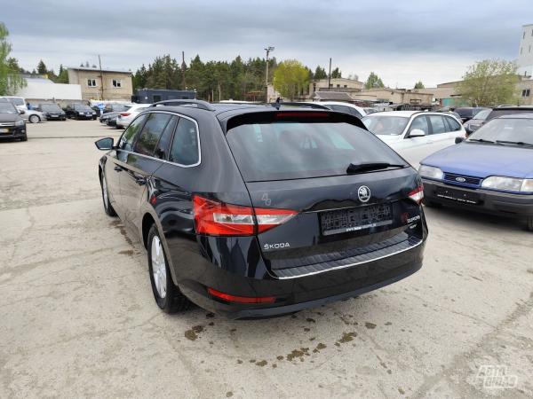 Melns Skoda SuperB 2016 Utena, ar dzinēja tilpumu 2.00 L un nobraukumu 240 tūkst. km par 10490 €, foto 9 vietnē AUTOMOTO.COM.LV