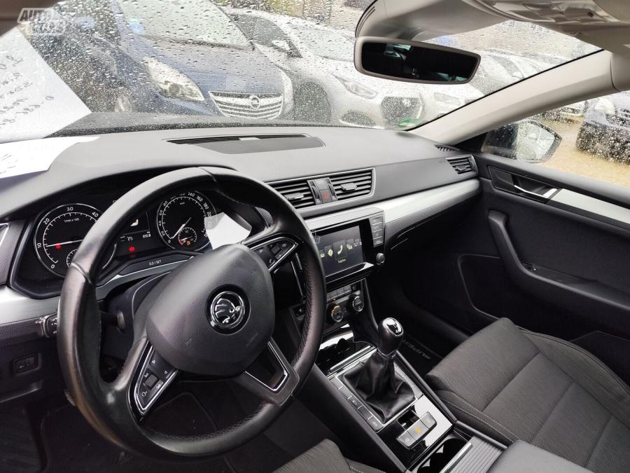Melns Skoda SuperB 2016 Utena, ar dzinēja tilpumu 2.00 L un nobraukumu 240 tūkst. km par 10490 €, foto 15 vietnē AUTOMOTO.COM.LV