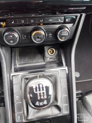 Melns Skoda SuperB 2016 Utena, ar dzinēja tilpumu 2.00 L un nobraukumu 240 tūkst. km par 10490 €, foto 22 vietnē AUTOMOTO.COM.LV
