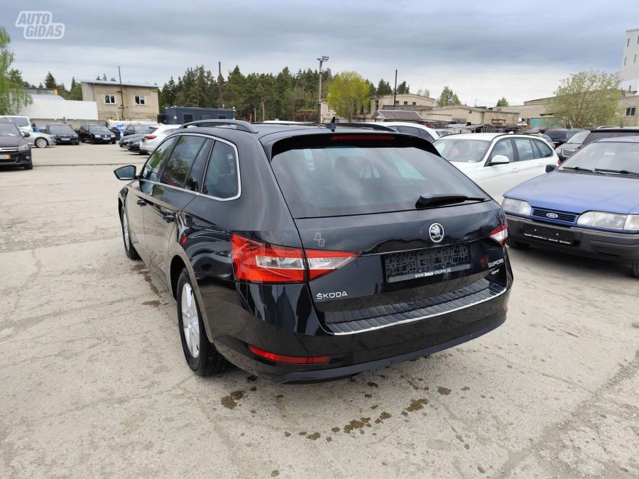 Black Skoda SuperB 2016 in Utena, with an engine capacity of 2.00 L and mileage of 240 thousand km for 10290 €, photo 10 on AUTOMOTO.COM.LV