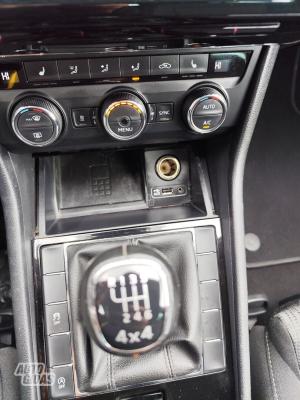 Black Skoda SuperB 2016 in Utena, with an engine capacity of 2.00 L and mileage of 240 thousand km for 10290 €, photo 23 on AUTOMOTO.COM.LV
