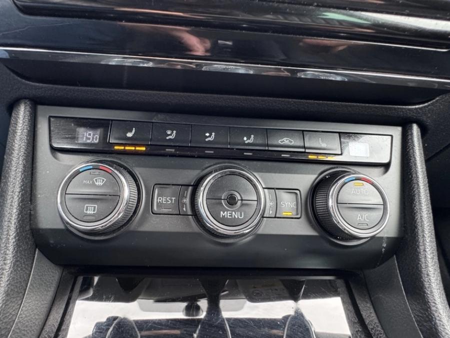 Black Skoda SuperB 2016 in Riga, with an engine capacity of 2.00 L and mileage of 242 thousand km for 11300 €, photo 3 on AUTOMOTO.COM.LV