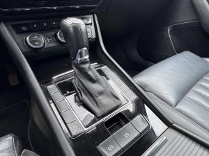 Black Skoda SuperB 2016 in Riga, with an engine capacity of 2.00 L and mileage of 242 thousand km for 11300 €, photo 8 on AUTOMOTO.COM.LV