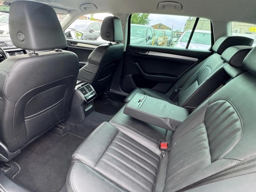 Black Skoda SuperB 2016 in Riga, with an engine capacity of 2.00 L and mileage of 242 thousand km for 11300 €, photo 21 on AUTOMOTO.COM.LV