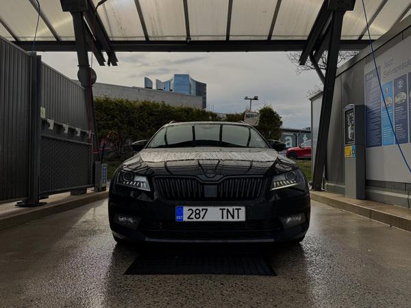 Melns Skoda SuperB 2016 Tallina, ar dzinēja tilpumu 2.00 L un nobraukumu 290 tūkst. km par 17000 €, foto 3 vietnē AUTOMOTO.COM.LV