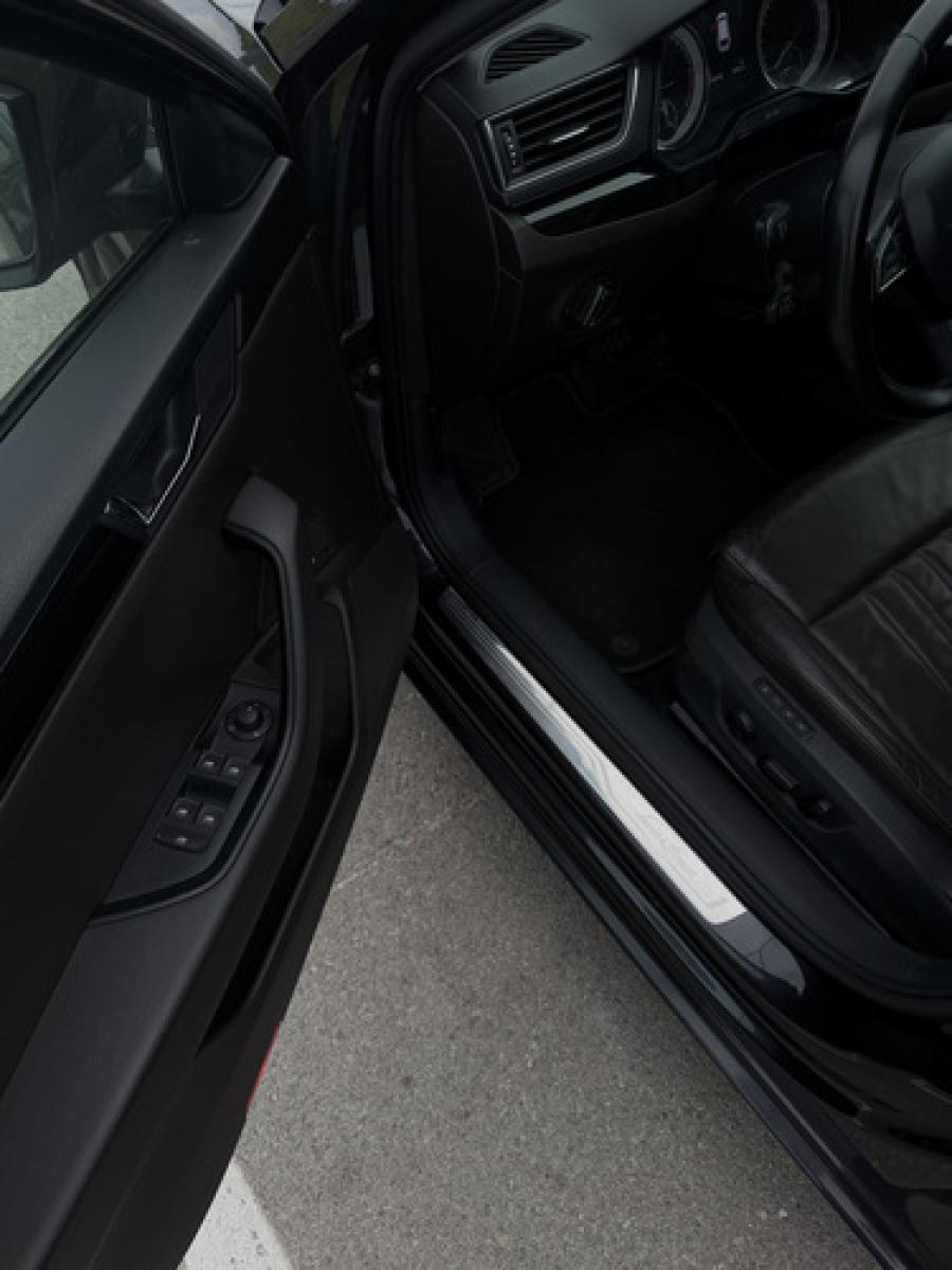 Melns Skoda SuperB 2016 Tallina, ar dzinēja tilpumu 2.00 L un nobraukumu 290 tūkst. km par 17000 €, foto 6 vietnē AUTOMOTO.COM.LV
