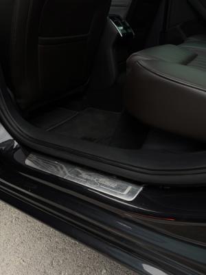 Melns Skoda SuperB 2016 Tallina, ar dzinēja tilpumu 2.00 L un nobraukumu 290 tūkst. km par 17000 €, foto 11 vietnē AUTOMOTO.COM.LV