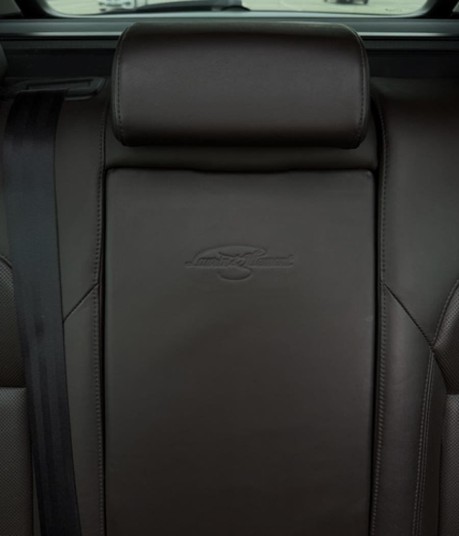 Melns Skoda SuperB 2016 Tallina, ar dzinēja tilpumu 2.00 L un nobraukumu 290 tūkst. km par 17000 €, foto 14 vietnē AUTOMOTO.COM.LV